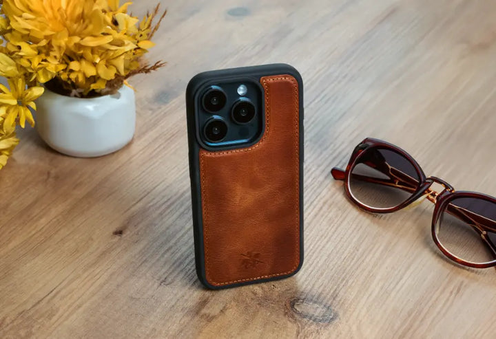 Luxury Leather Cases for iPhone, Samsung & Watch Bands – Venito ...